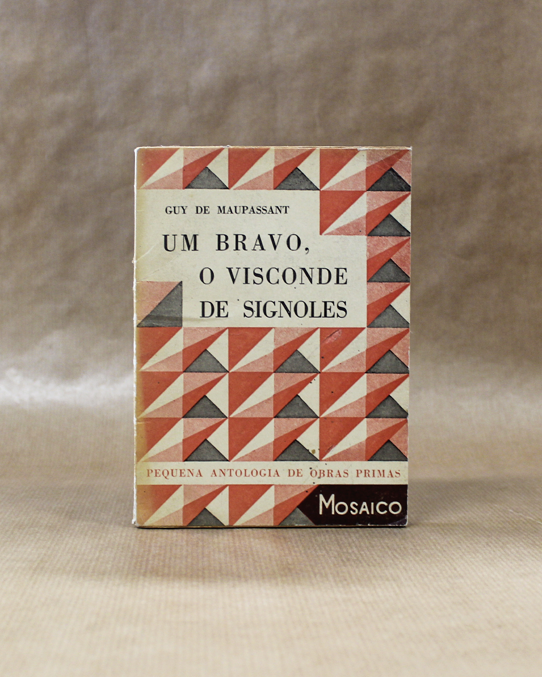 Um Bravo, O Visconde de Signoles - Guy de Maupassant - Doutro Tempo